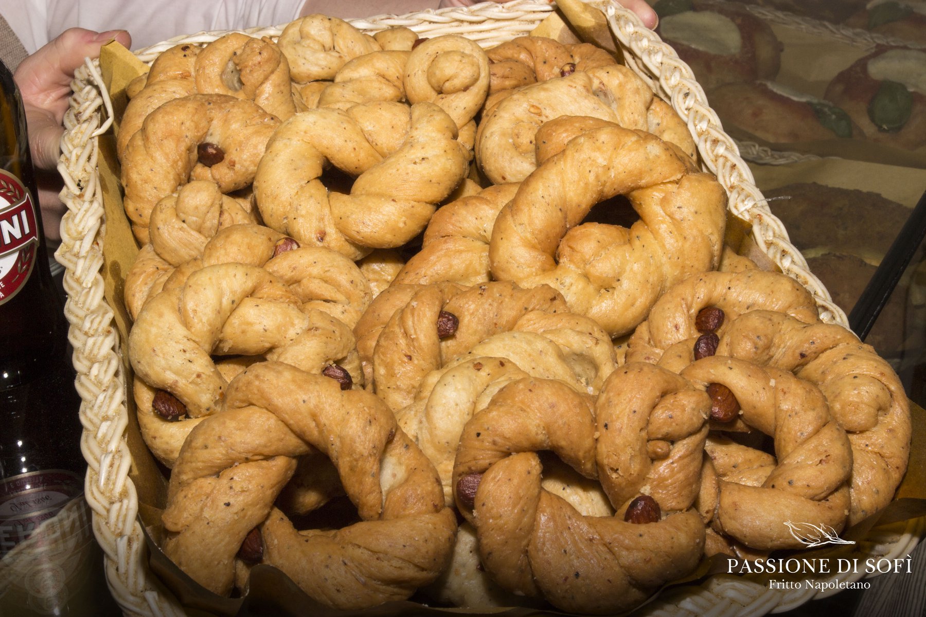 Taralli fritti: a Napoli gli unici ed originali - Snap Italy