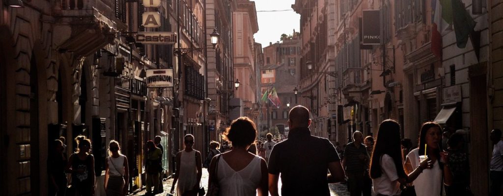 Famous Neapolitan songs: Snap Italy’s top 10! - Snap Italy