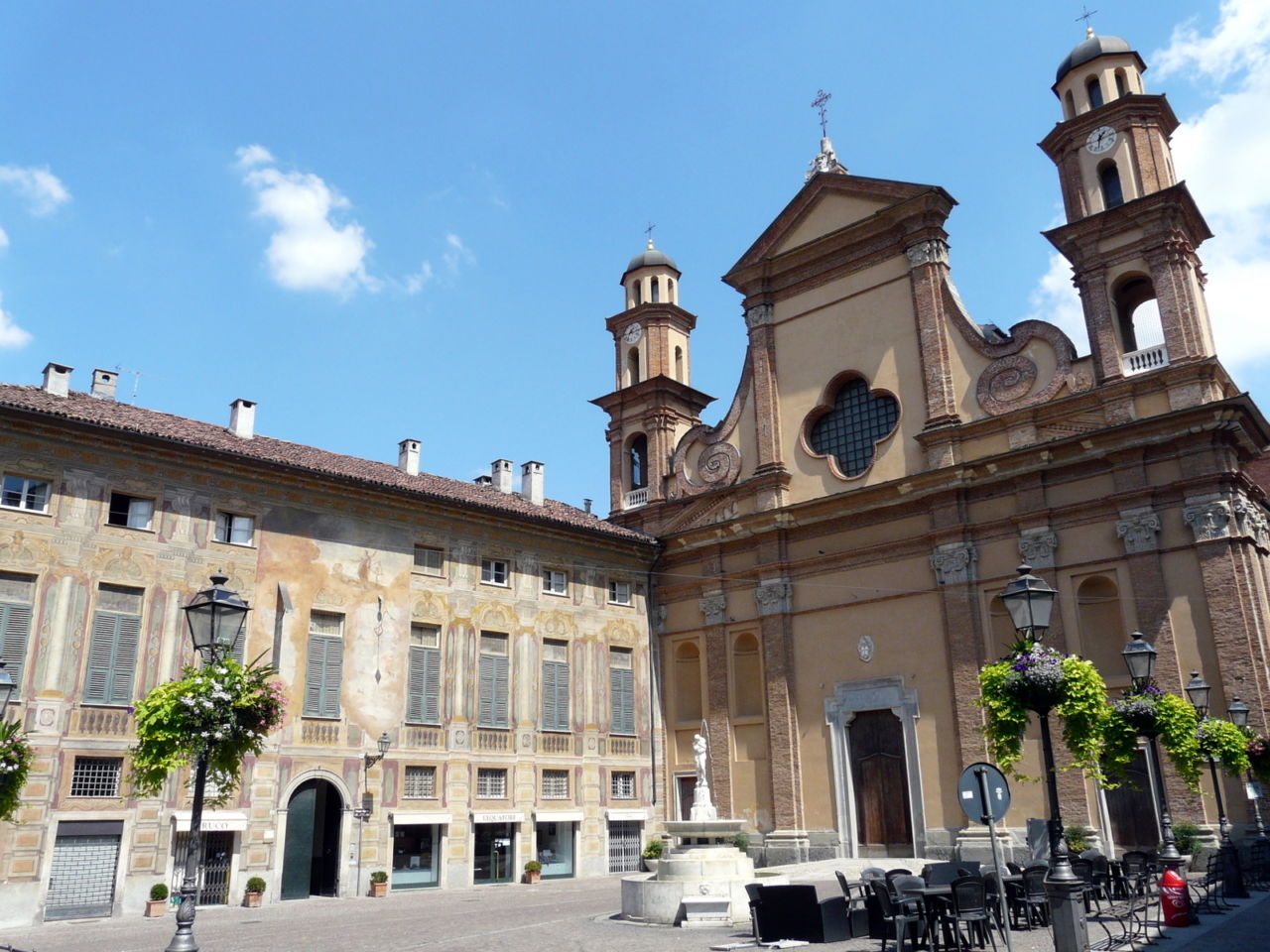 Novi Ligure, un giro nella città di Claudio Bisio - Snap Italy
