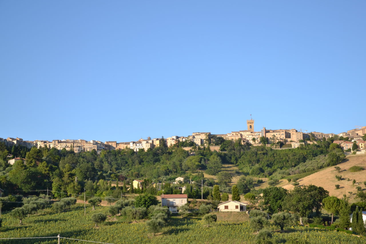 Visitare Recanati, città di Giacomo Leopardi, e i suoi dintorni - Snap ...